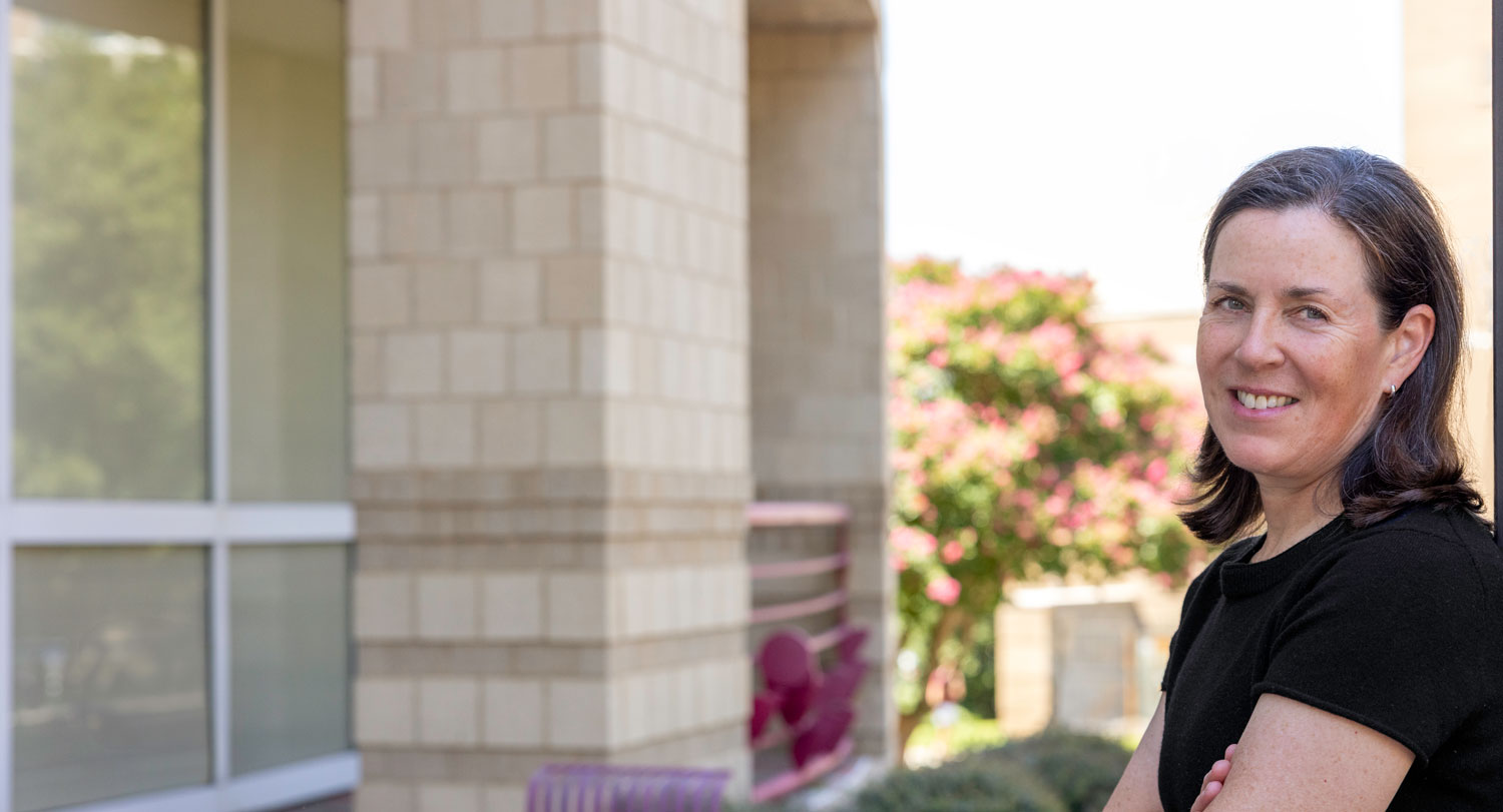 Michael J. Mungo Graduate Teaching Award: Julie Hubbert - USC News ...